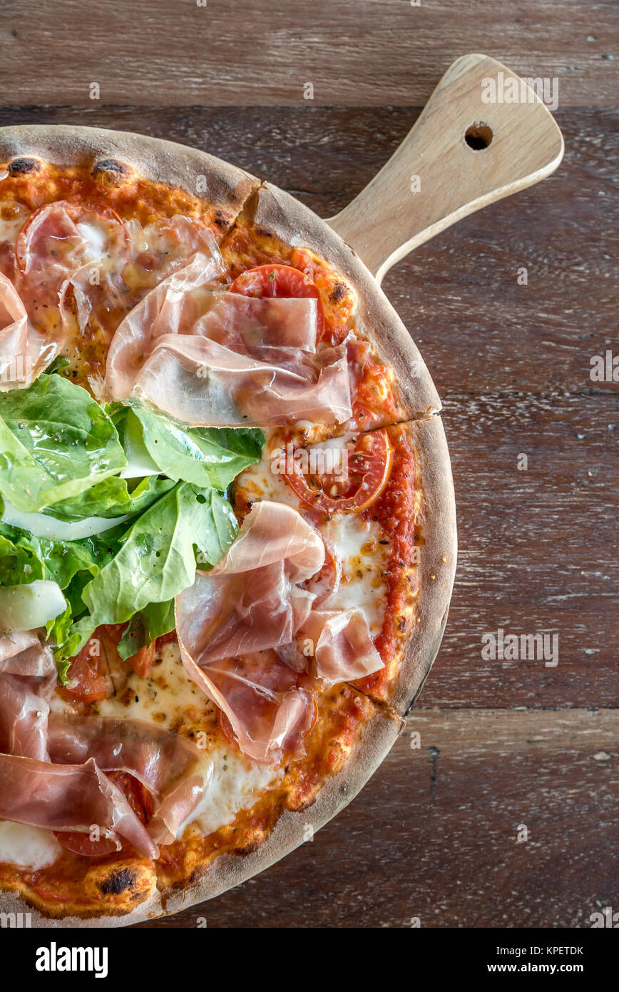 pizza parma ham Stock Photo - Alamy