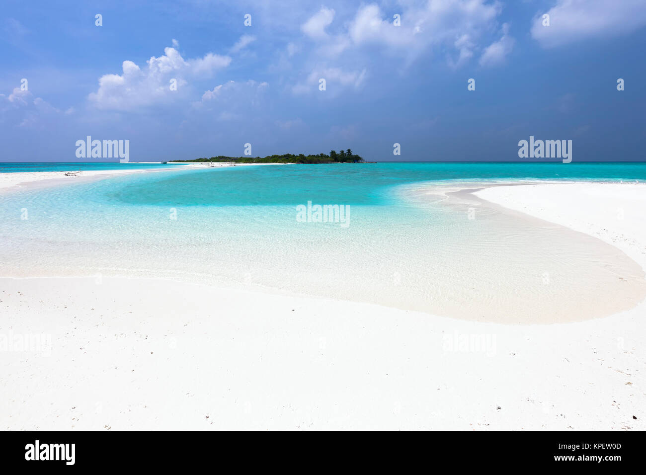 Maldives Island in Lhaviyani Atoll Stock Photo - Alamy