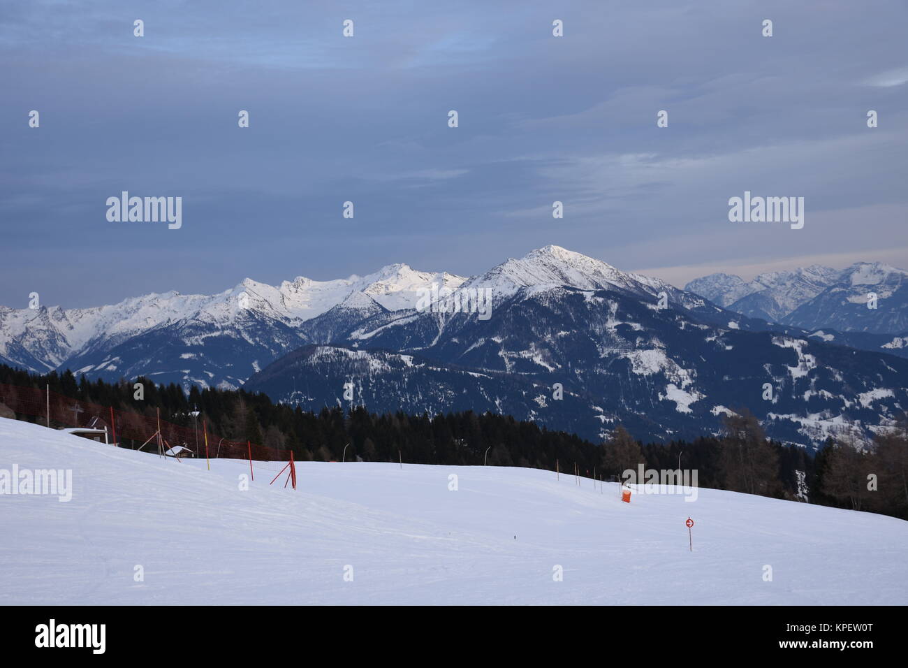 winter sports,ski slope,ski area,piste,mountain,Zettersfeld,Lienz,lift ...