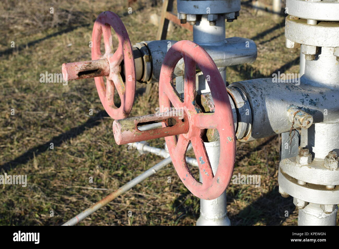 Gate valves hi-res stock photography and images - Alamy