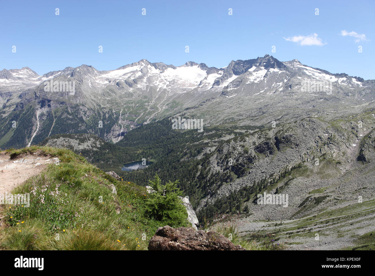 Fine climbing weather hi-res stock photography and images - Alamy