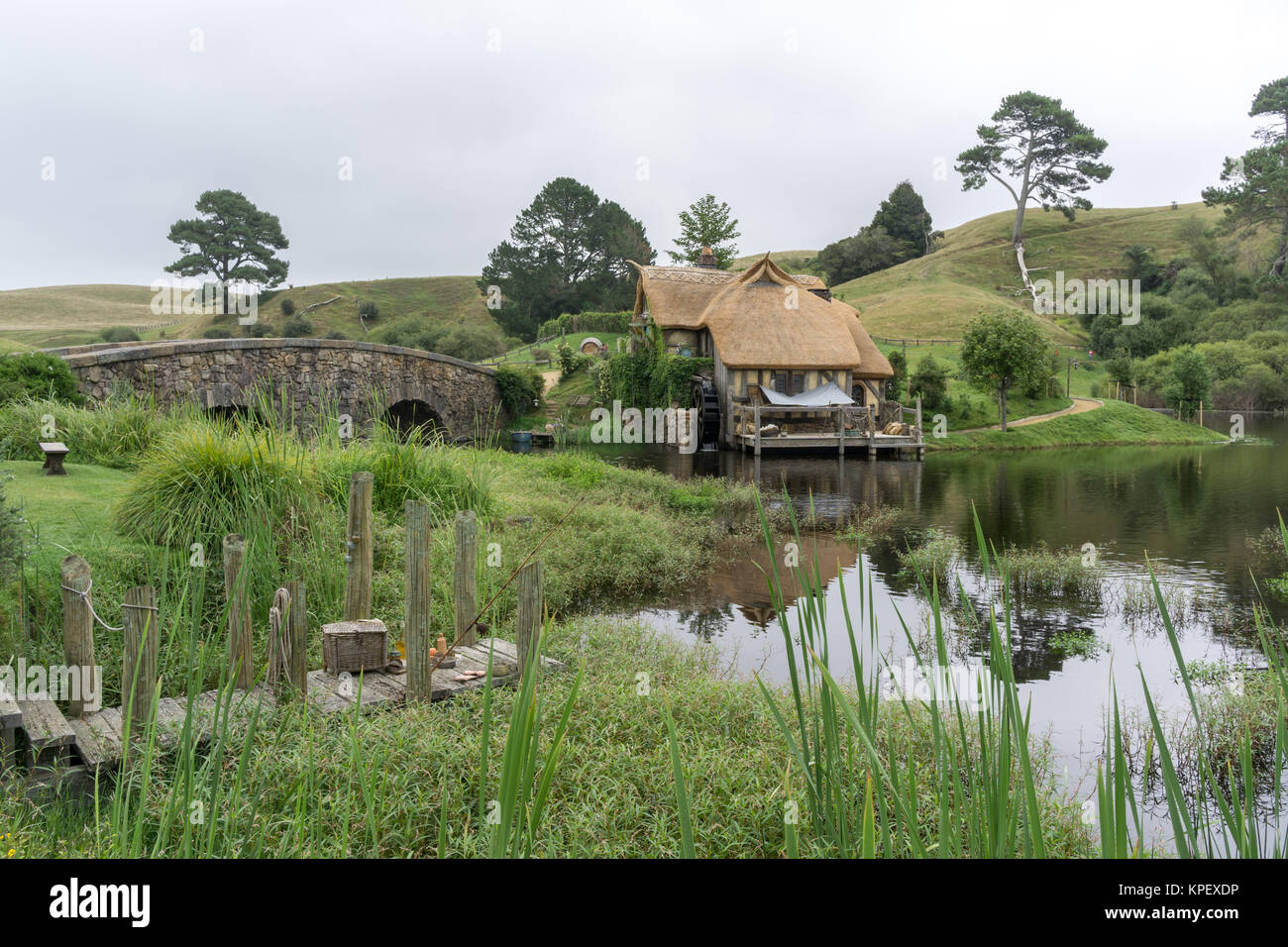 Lord of the rings movie shire bridge hi-res stock photography and ...