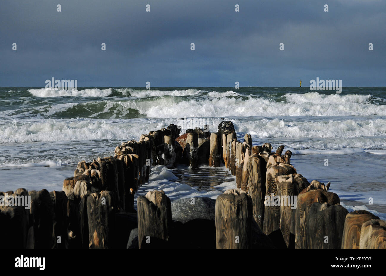 Groyne and grasses hi-res stock photography and images - Alamy
