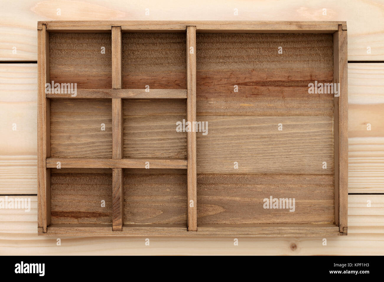 Empty wooden box with wood background Stock Photo - Alamy