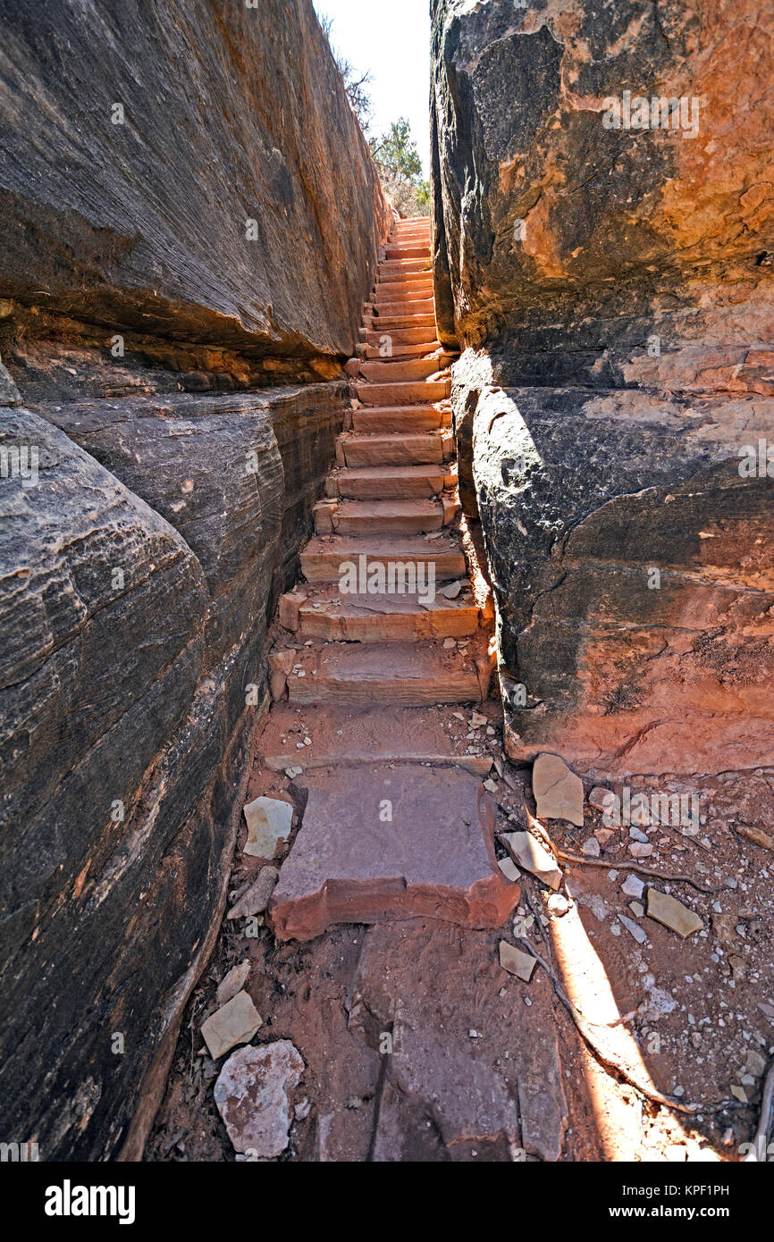 Narrow Trail Between the Rocks Stock Photo - Alamy