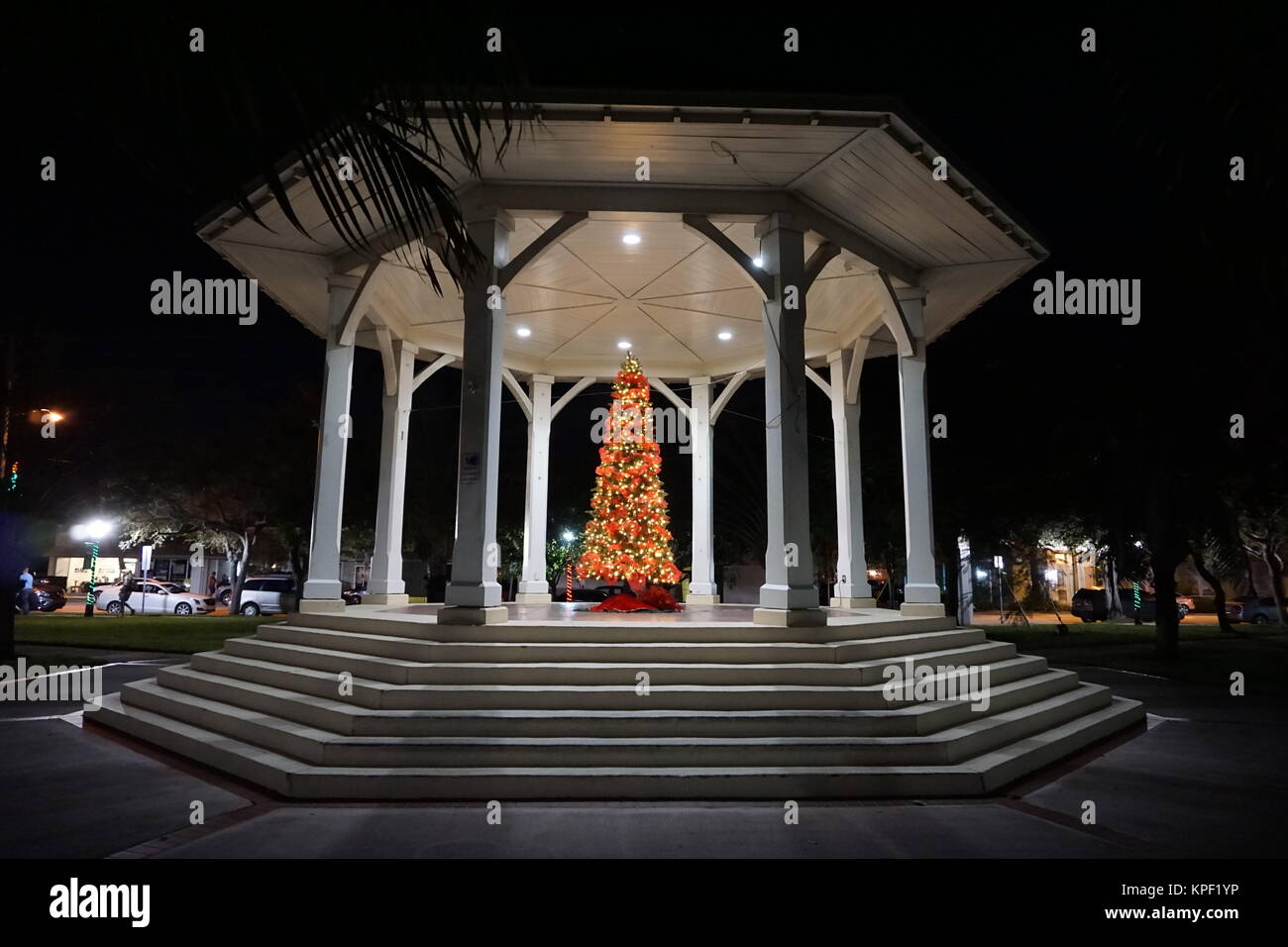 Gazebo with christmas tree hi-res stock photography and images - Alamy