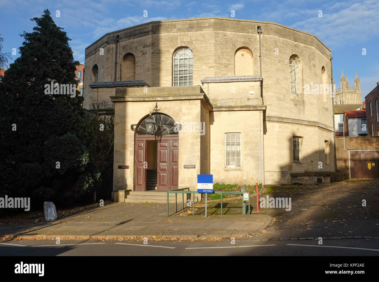 The Crown Court in Gloucester in late afternoon wintry sun Stock Photo ...