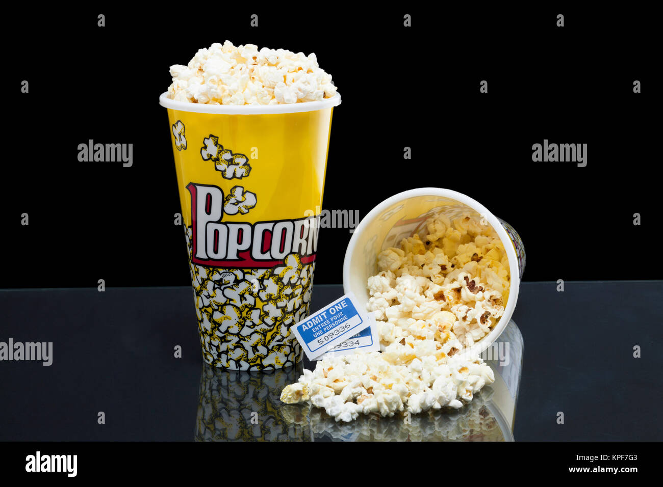 Two bucket hi-res stock photography and images - Alamy