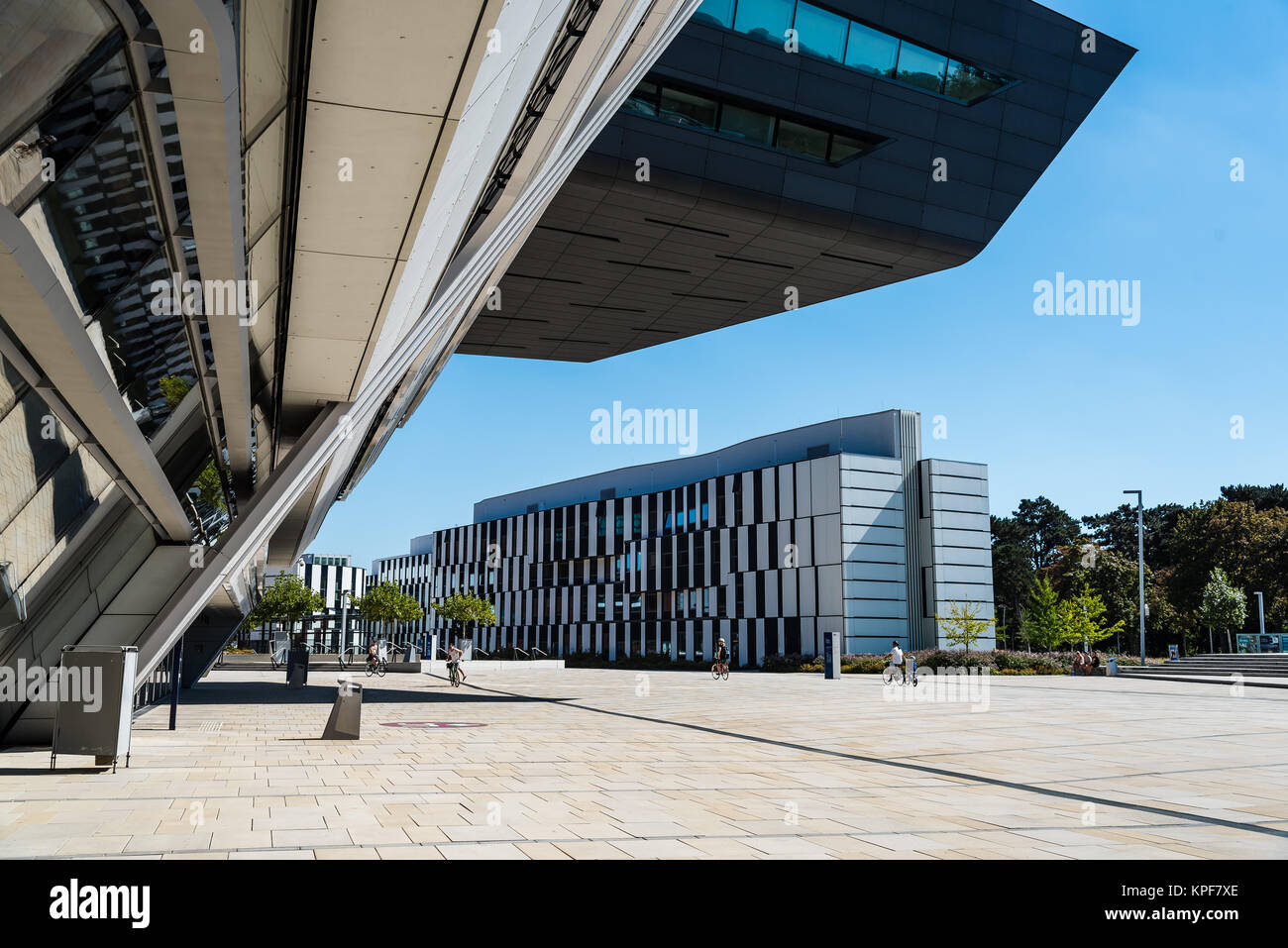 Modern architecture building in the University of Vienna Stock Photo ...