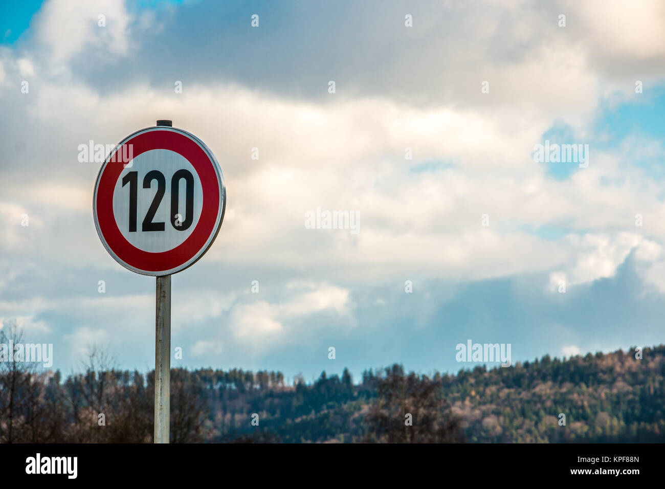 Speed Limit Signboard Stock Photos Speed Limit Signboard Stock Images Speed Limit Signboard Stock Photos Speed Limit Signboard Stock Images