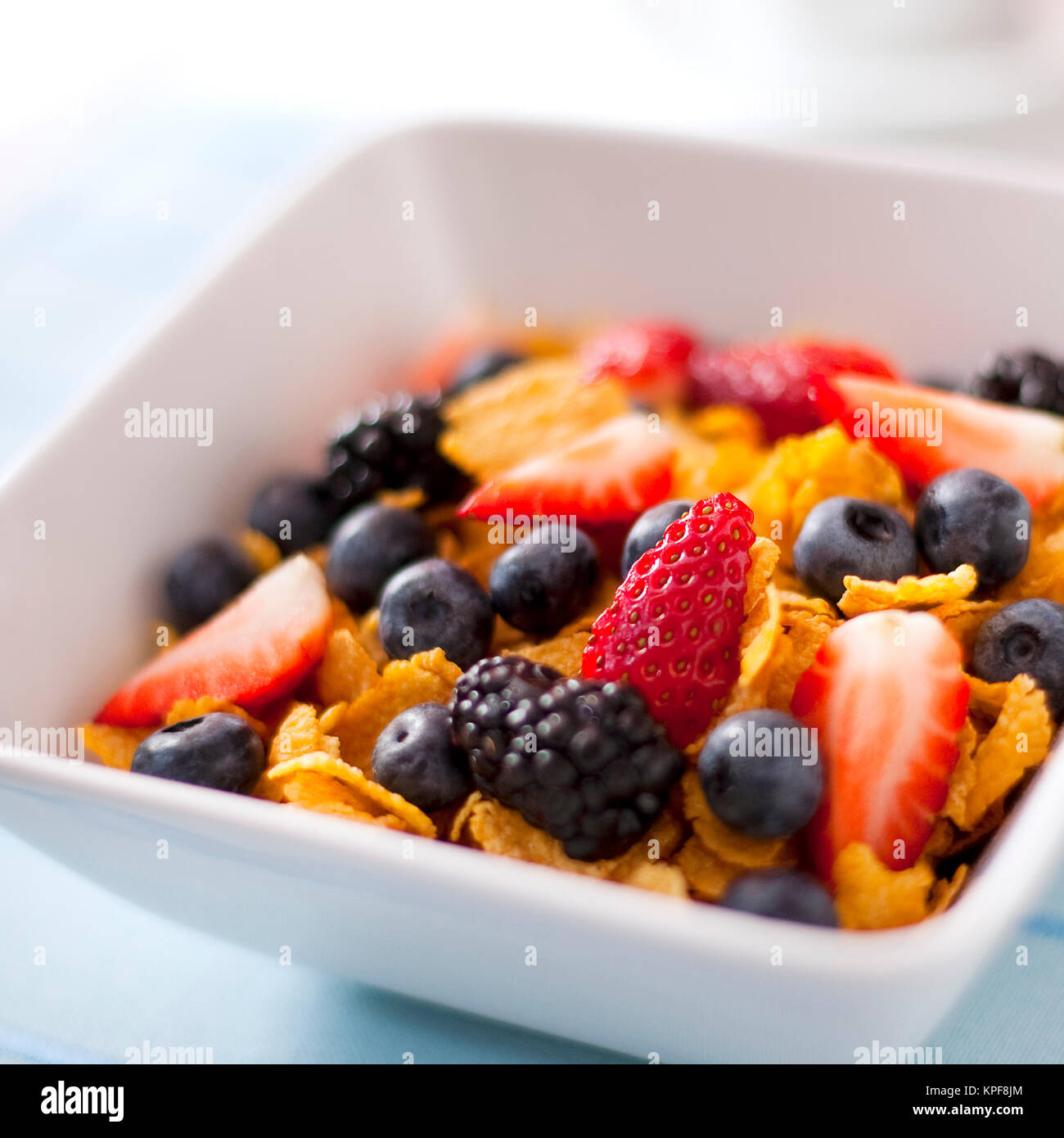 Corn flakes photo hi-res stock photography and images - Alamy