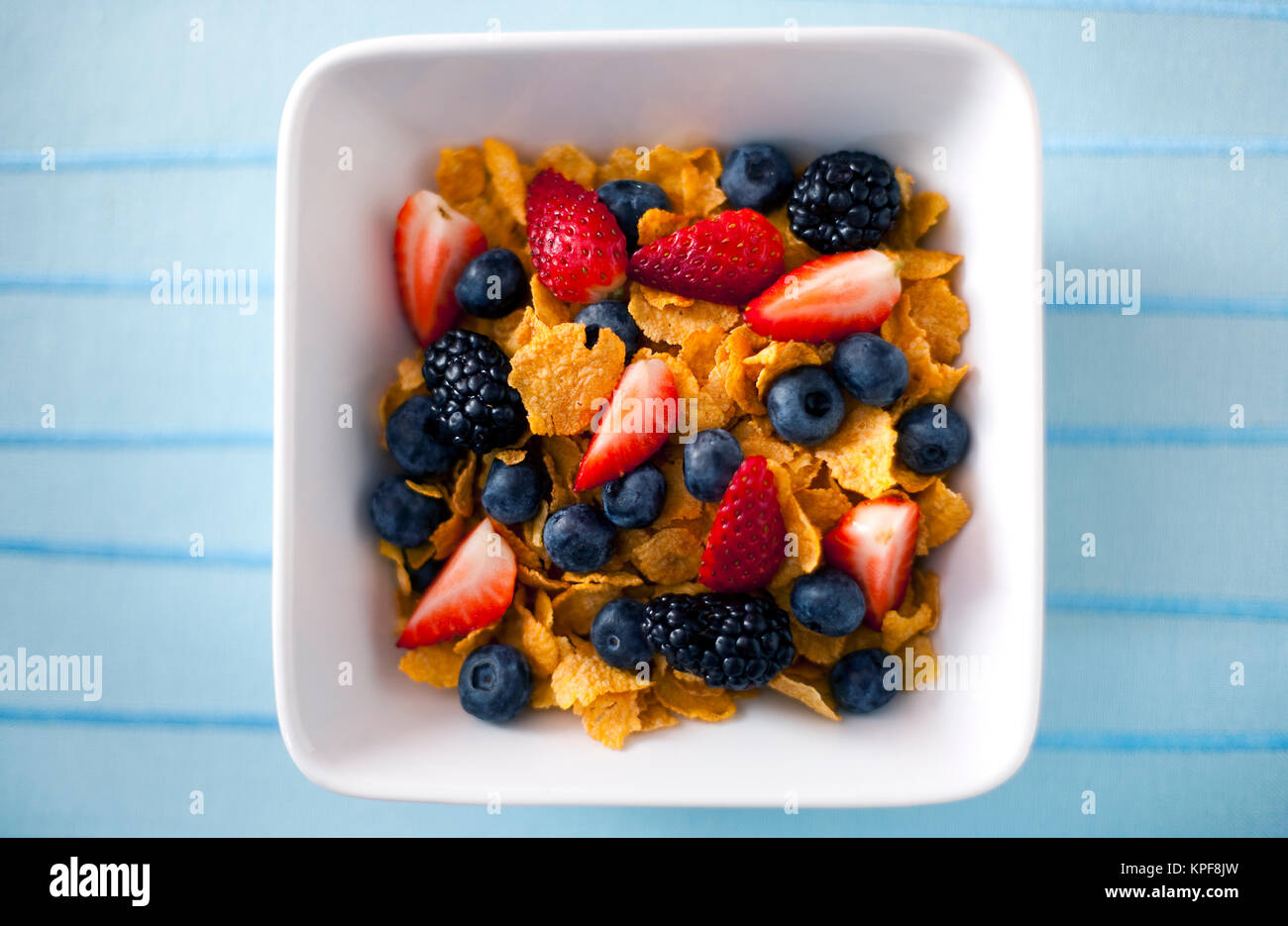 Corn flakes photo hi-res stock photography and images - Alamy
