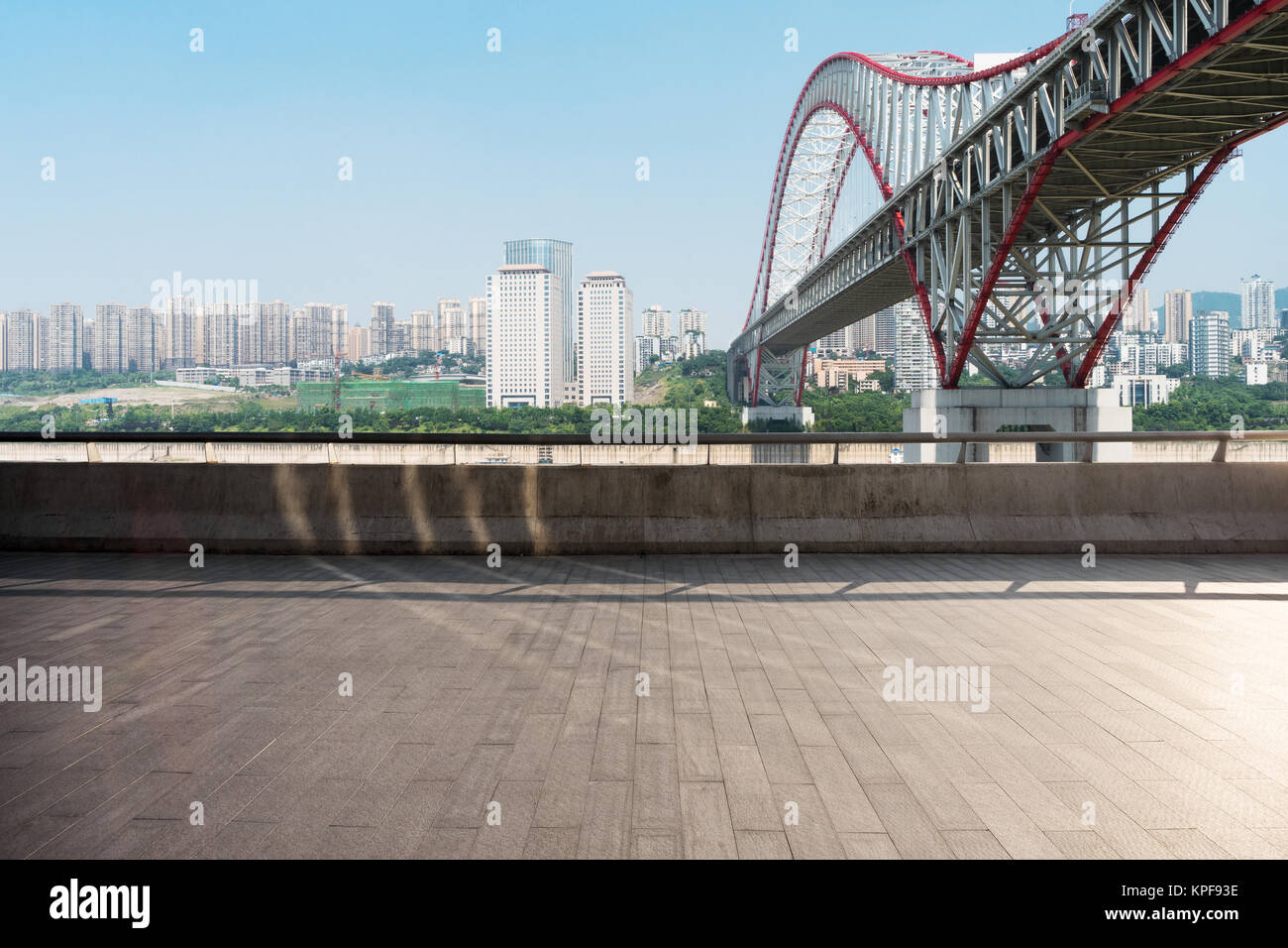 Steel frame bridge hi-res stock photography and images - Alamy