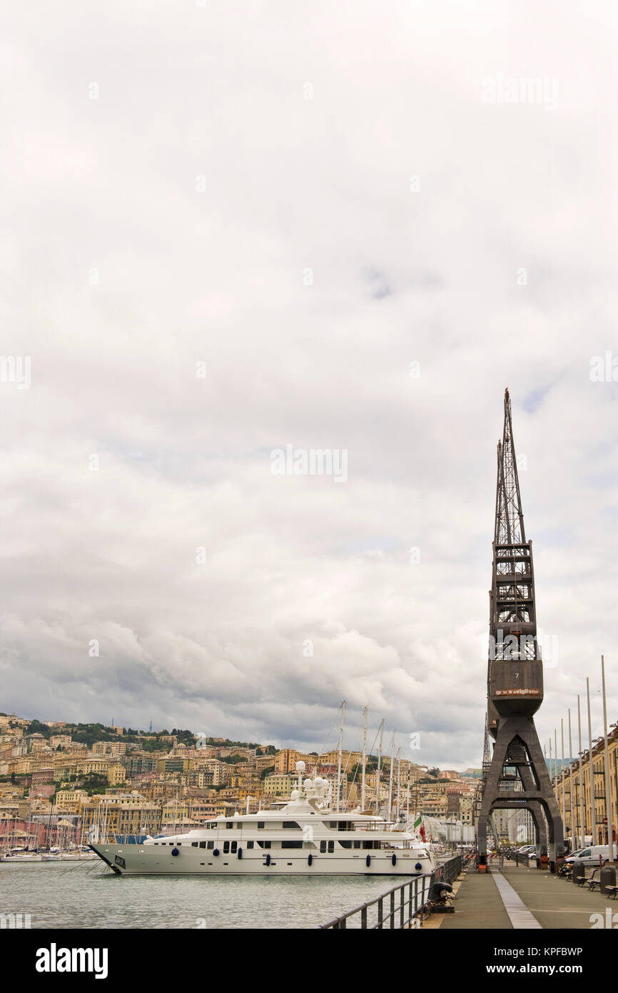 Naval port hi-res stock photography and images - Alamy