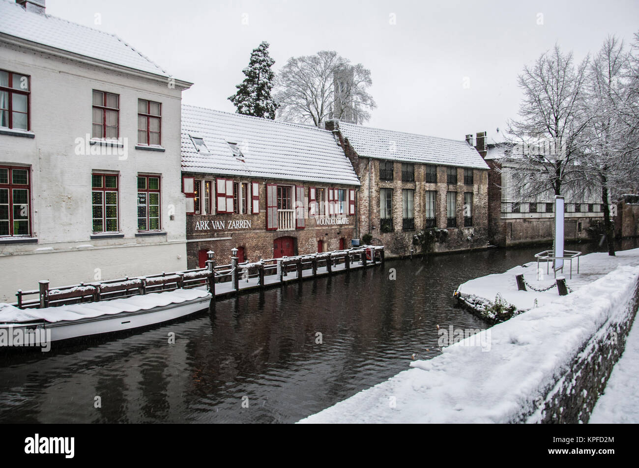 Canal of brugge, winter, snowing day, snow, bruges flanders, belgium ...