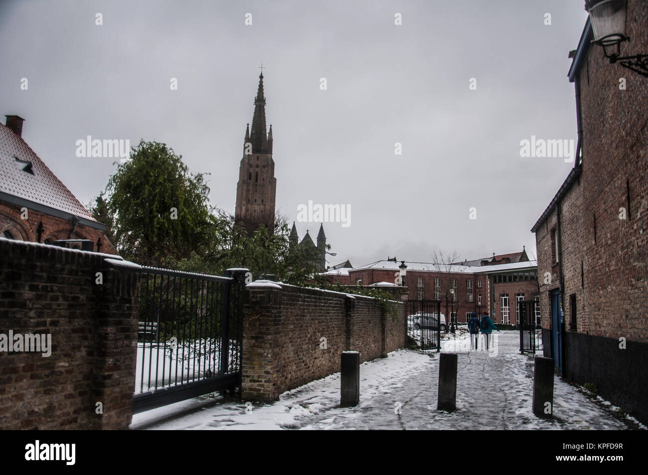Medieval buildins hi-res stock photography and images - Alamy