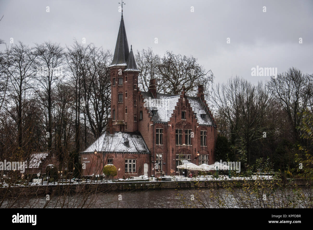 Minnewater bruges christmas hi-res stock photography and images - Alamy
