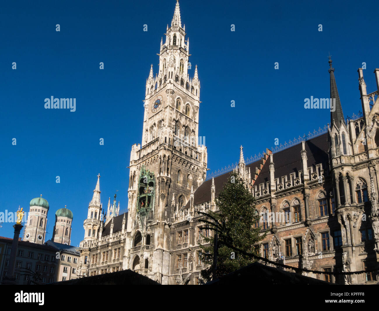 Magnificent Rathaus New Town Hall building and spires of Frauenkirche ...