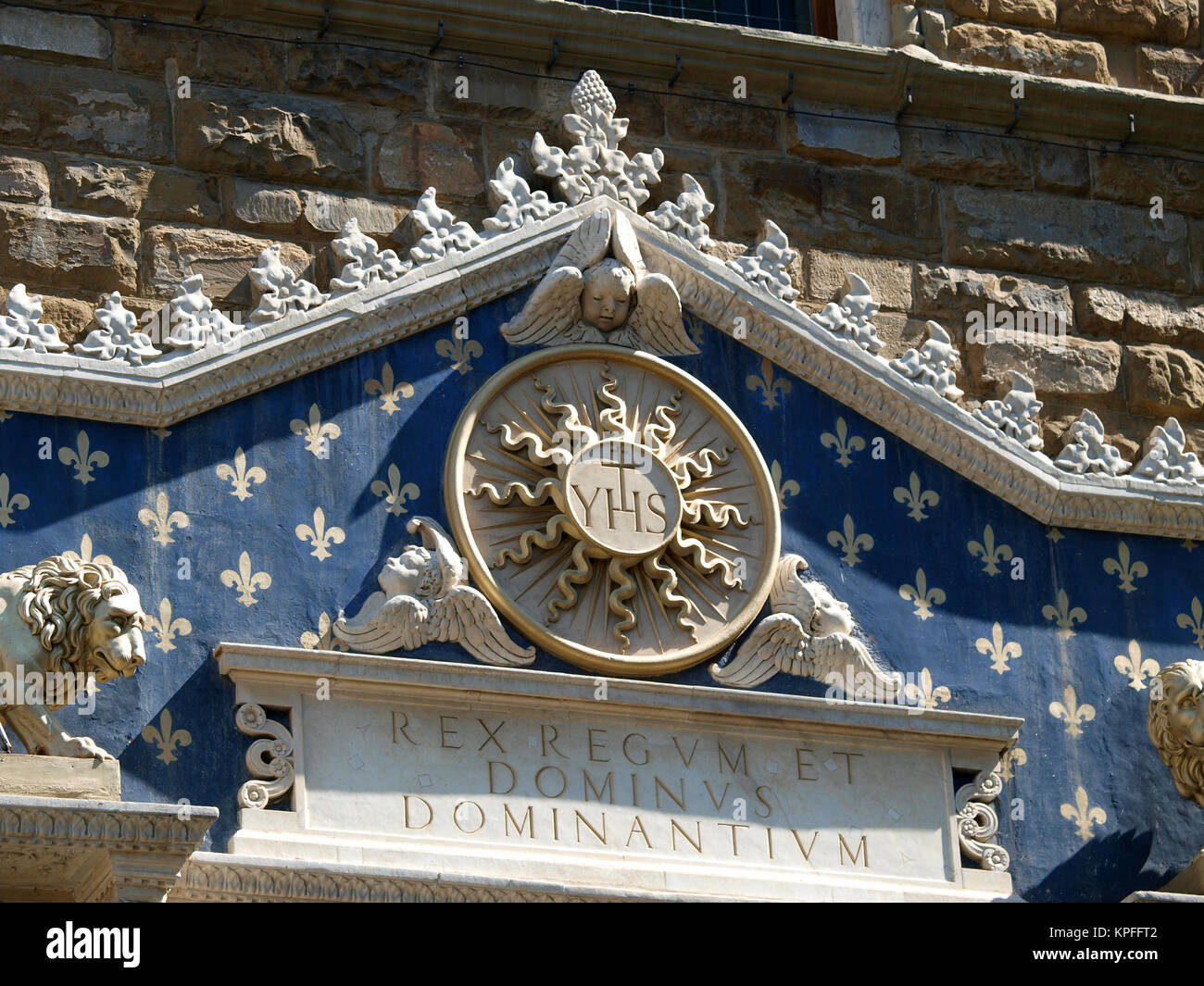 Florence - Palazzo Vecchio. Main entrance. Rex Regum et Dominus ...