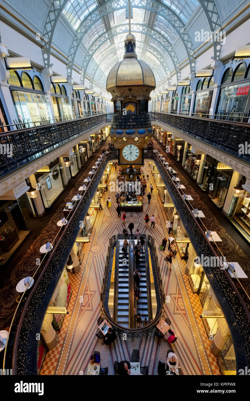Great Australia Clock at QVB, Interior of the Queen Victoria Building ...