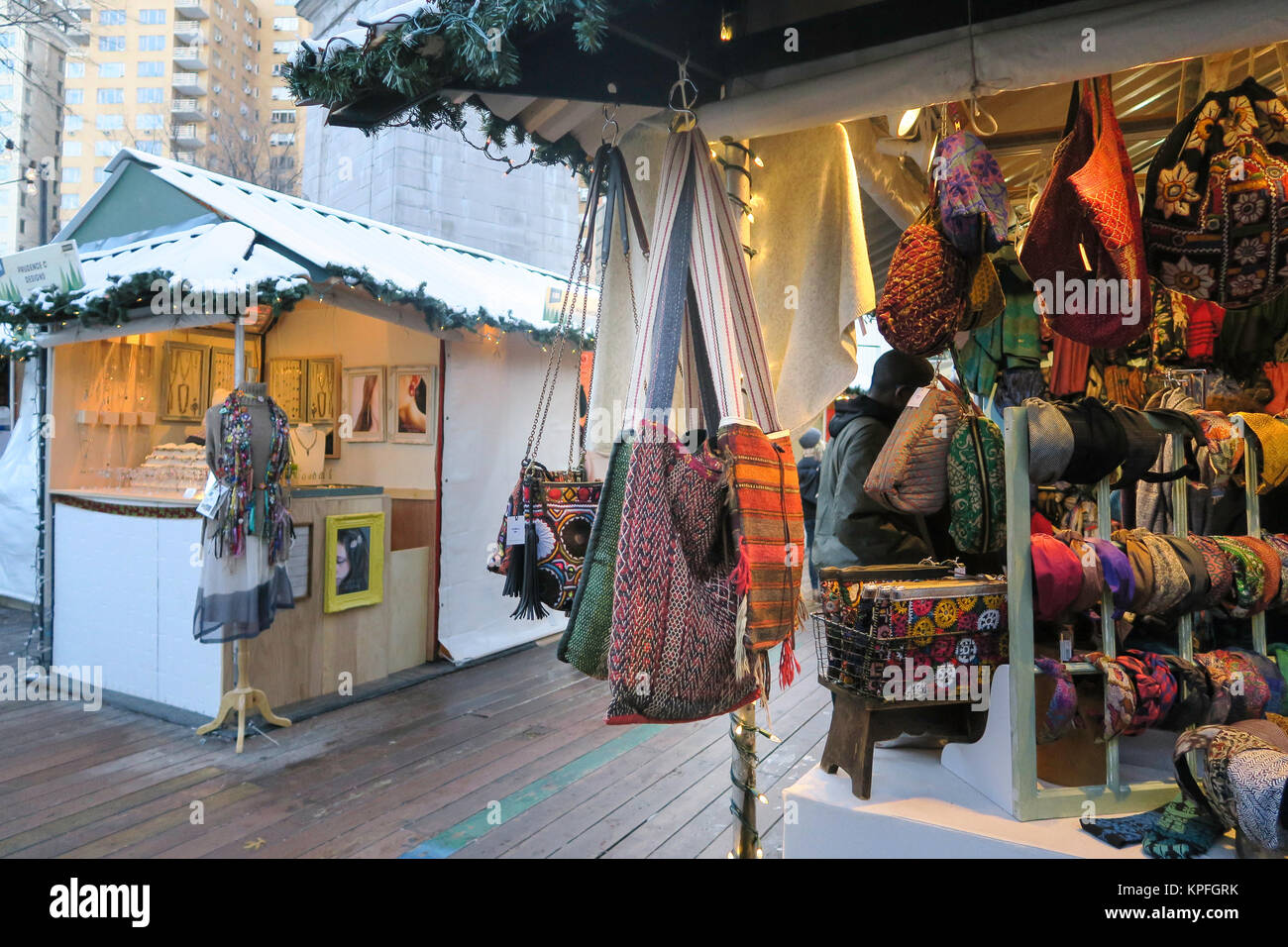 Shopping circle hi-res stock photography and images - Alamy