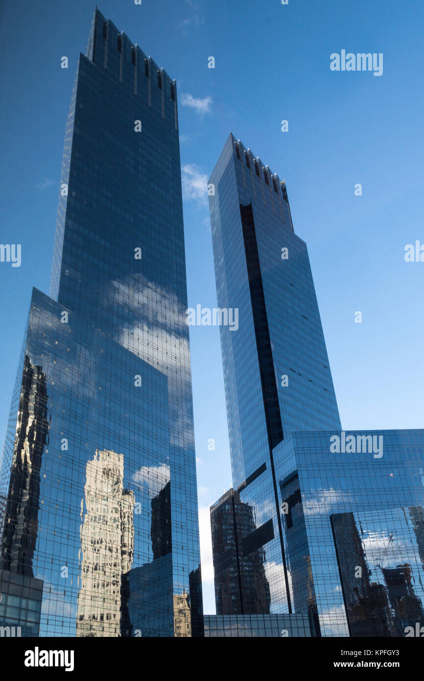 Time Warner Center, Columbus Circle, NYC, USA Stock Photo - Alamy