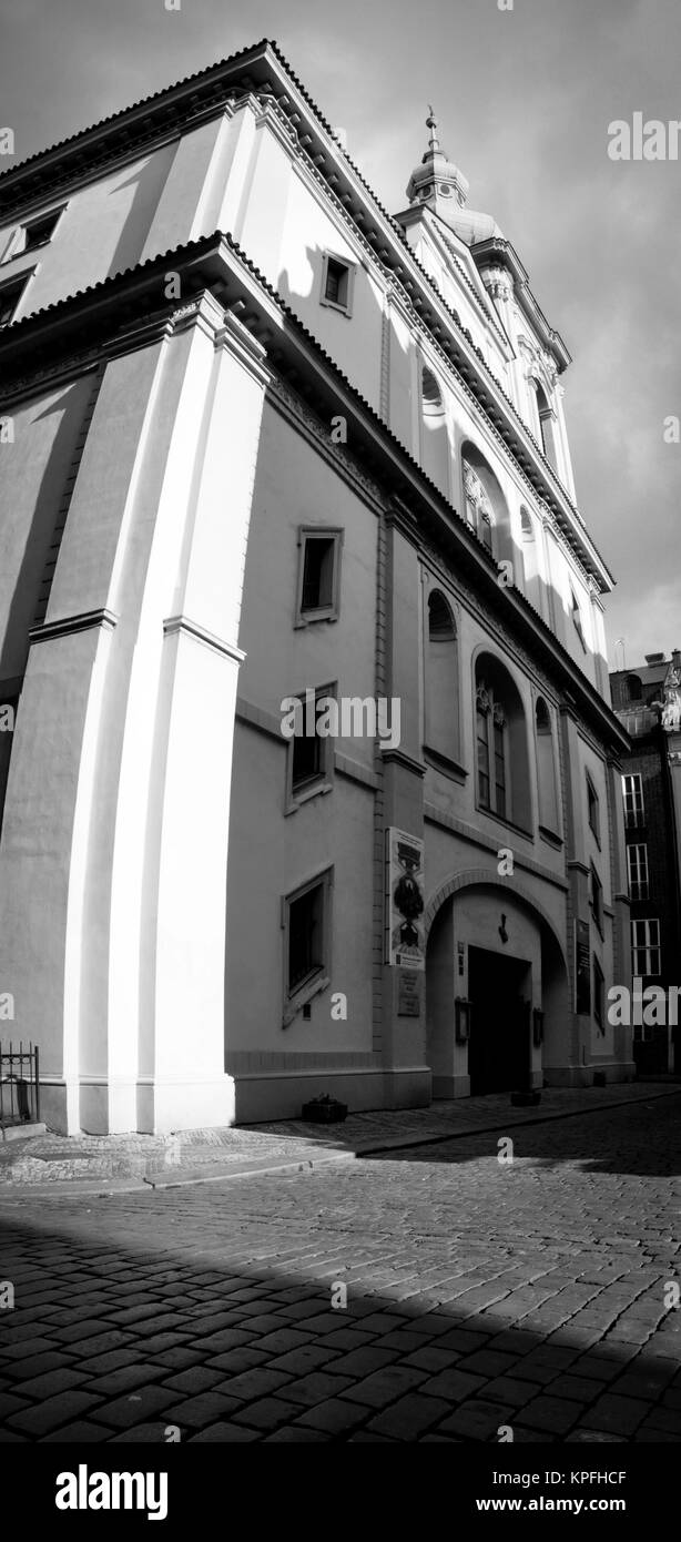 Quirky building hi-res stock photography and images - Alamy