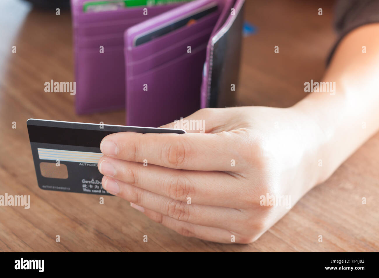 Bussiness man with visa card hi-res stock photography and images - Alamy