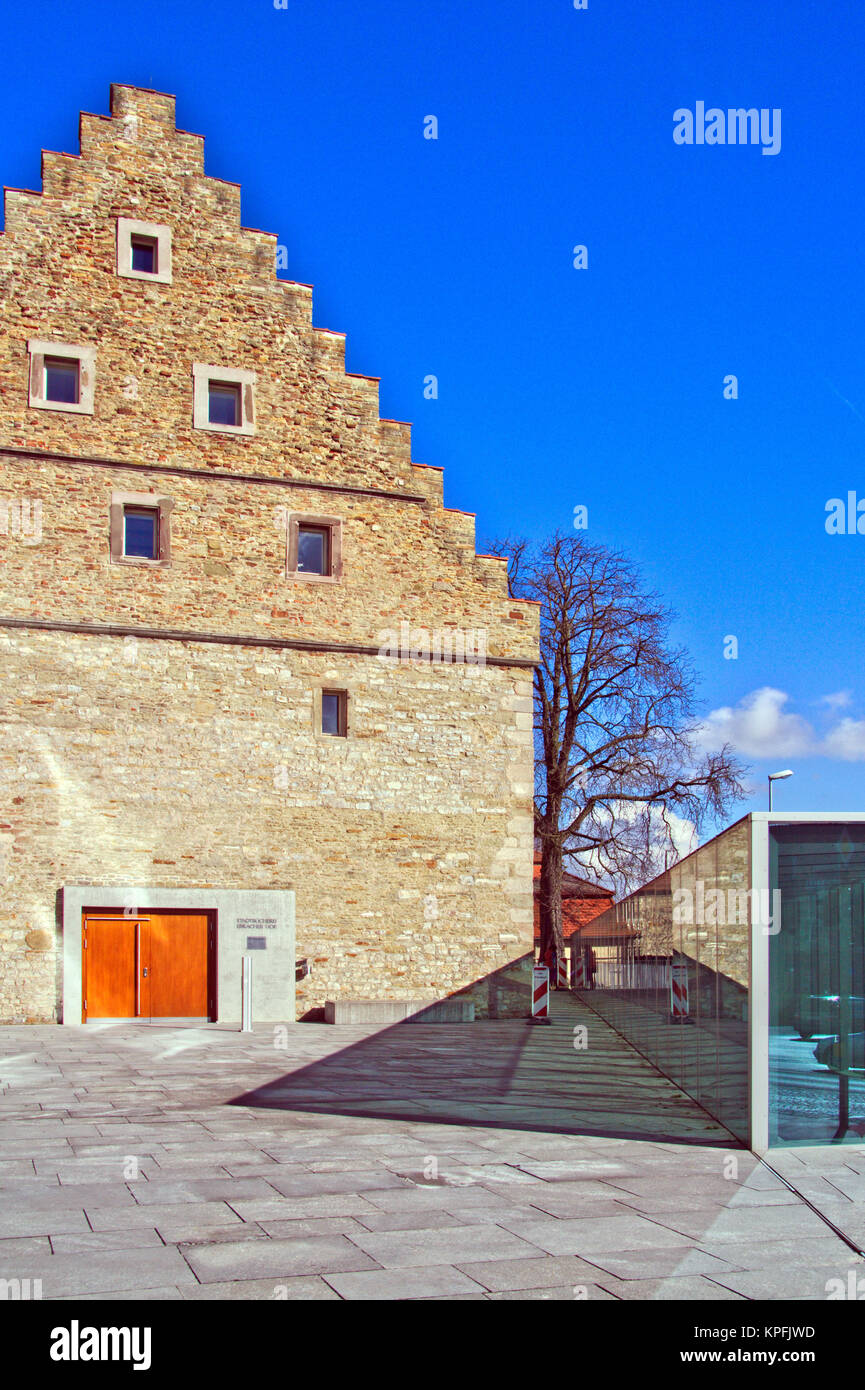 Modern and historical hi-res stock photography and images - Alamy