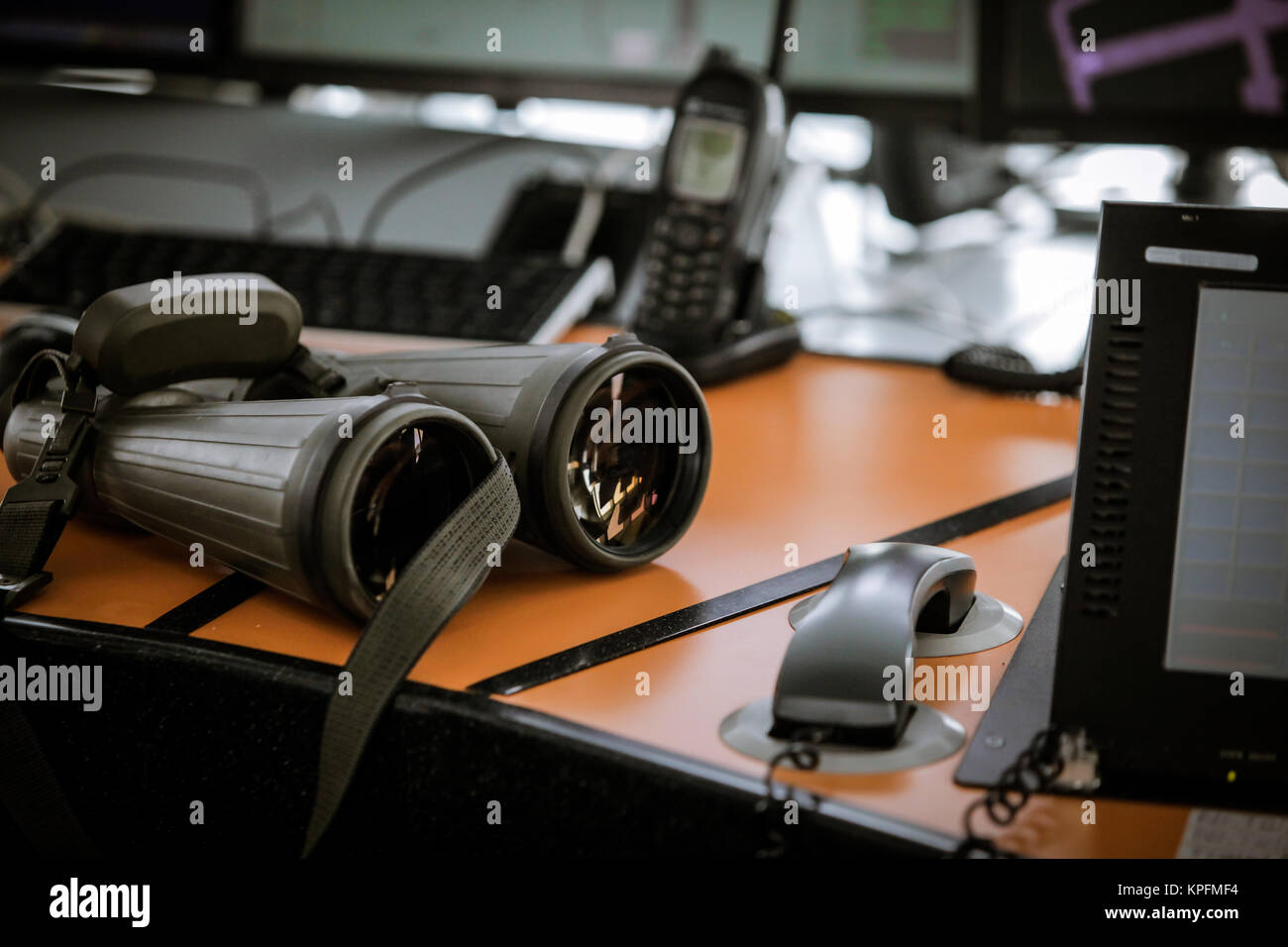 Air traffic control center hi-res stock photography and images - Alamy