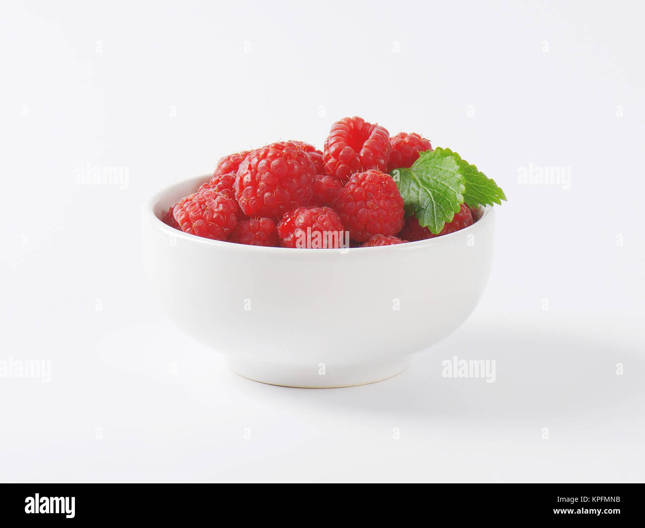 fresh red raspberries Stock Photo - Alamy
