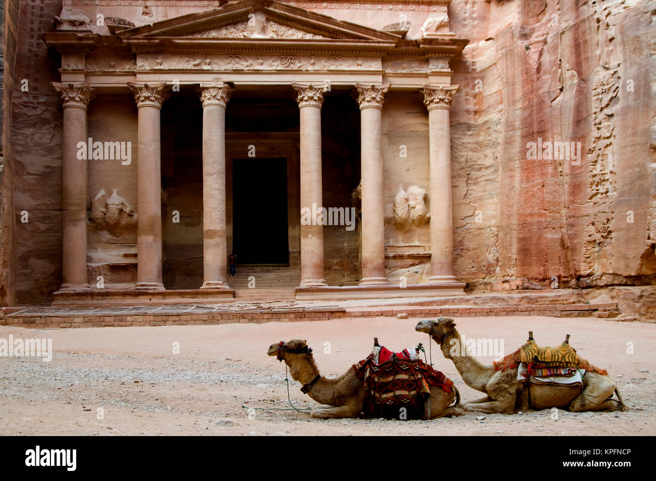 Al khazneh ancient architecture hi-res stock photography and images - Alamy