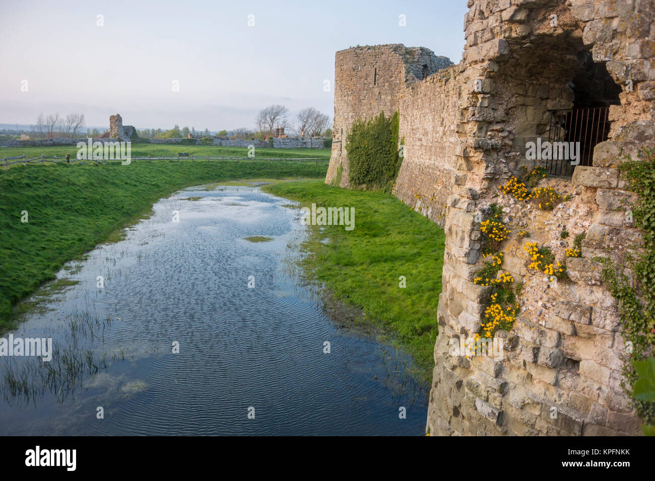Saxon shore fort hi-res stock photography and images - Alamy