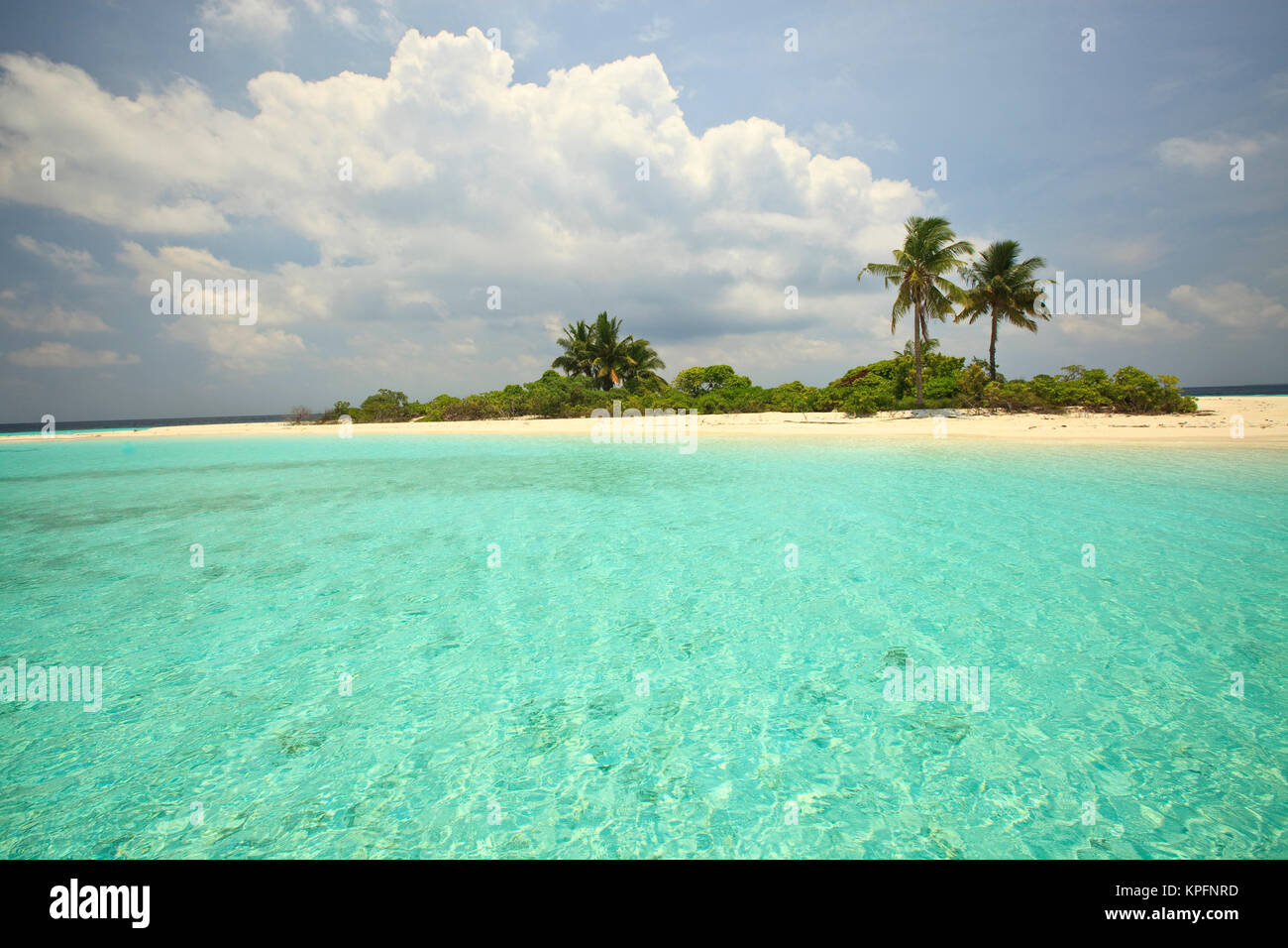 Mathidhoo Island, uninhabited, North Huvadhoo Atoll, Southern Maldives ...