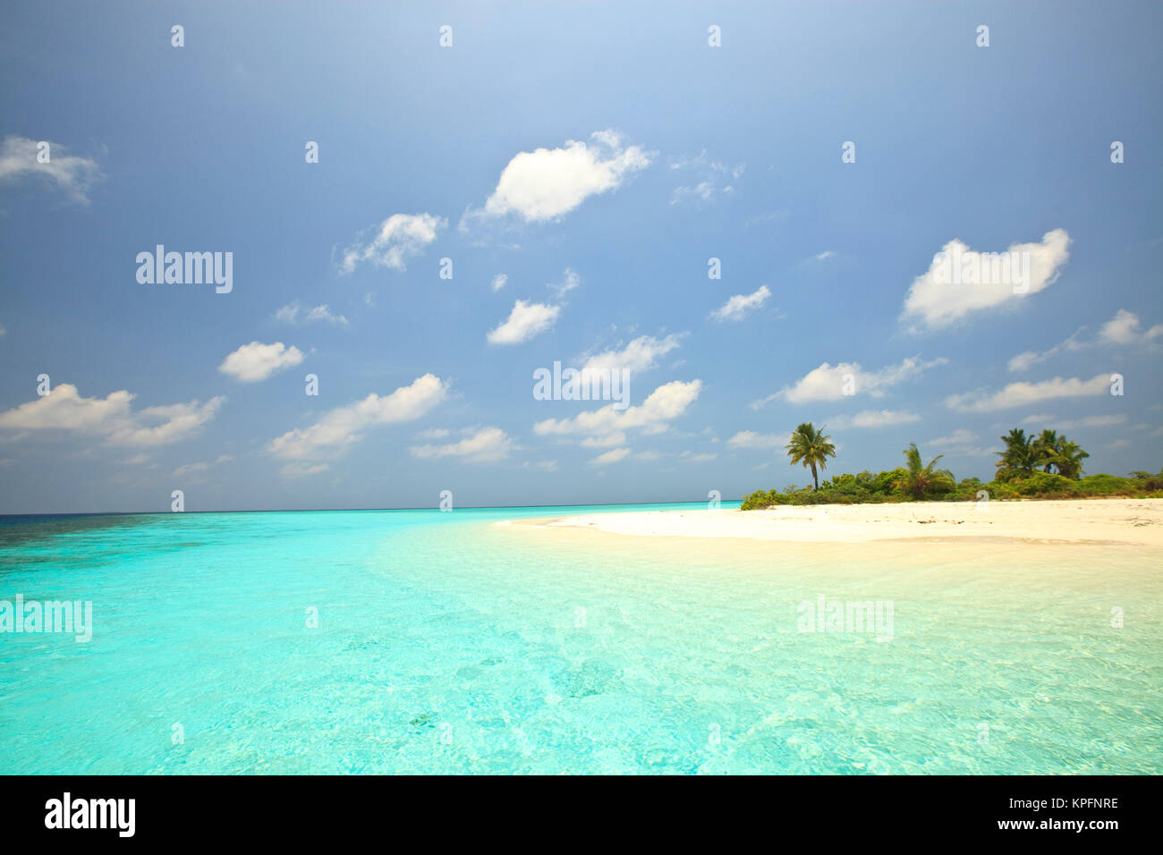 Mathidhoo Island, uninhabited, North Huvadhoo Atoll, Southern Maldives ...