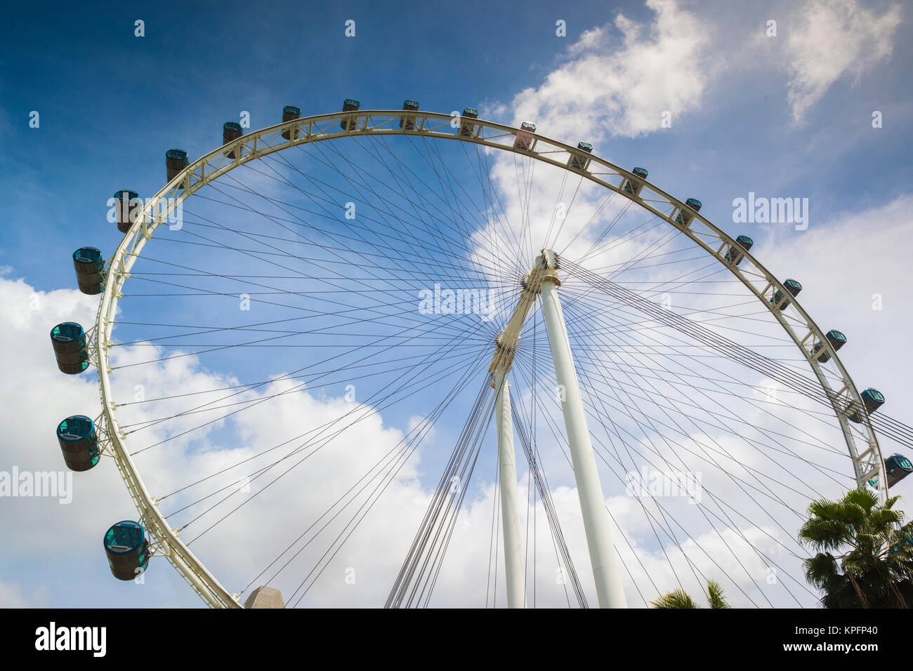 Singapore, Singapore Flyer, giant Ferris wheel Stock Photo - Alamy