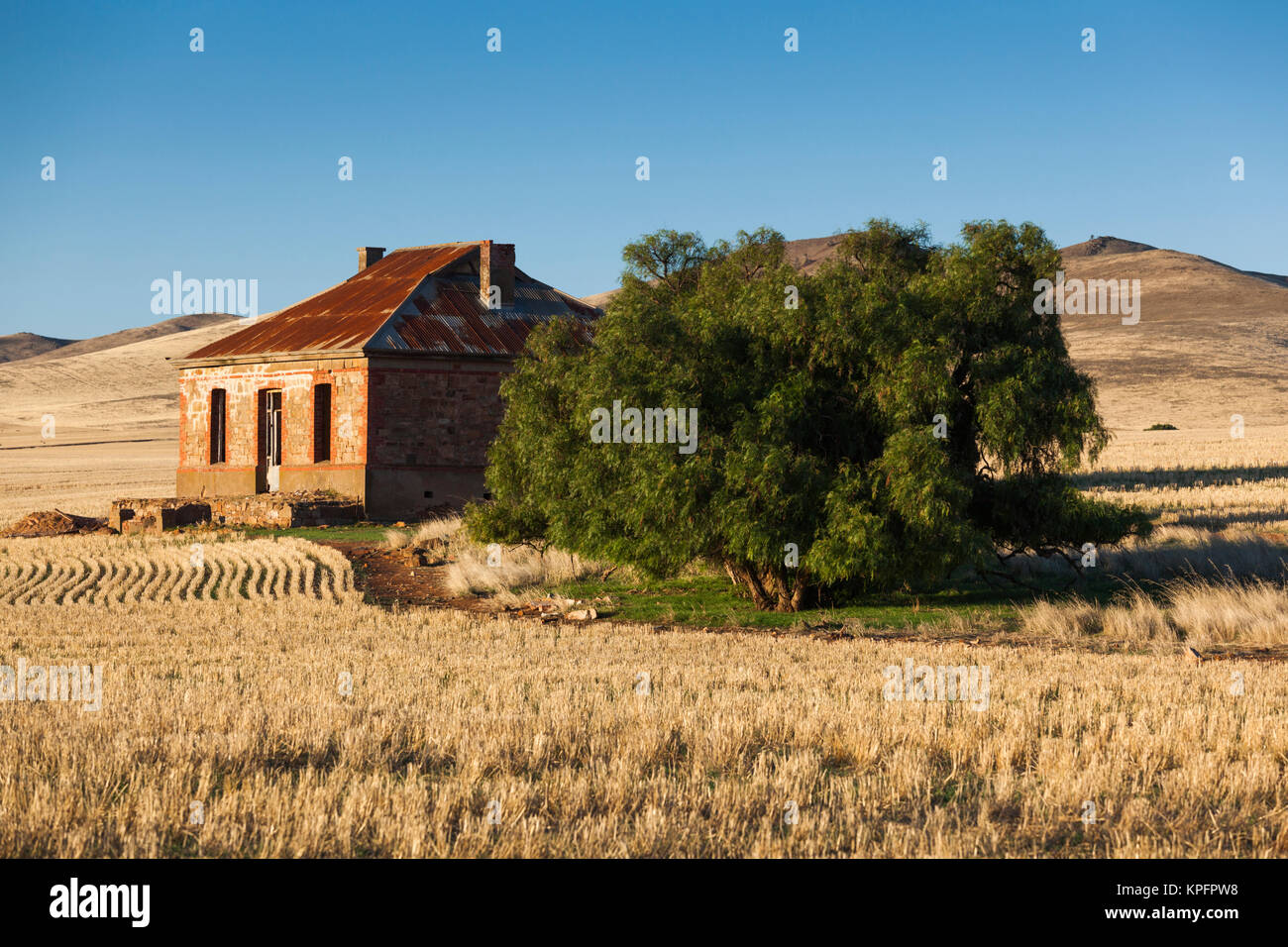 Australia, Burra, former copper mining town, abandoned homestead Stock ...