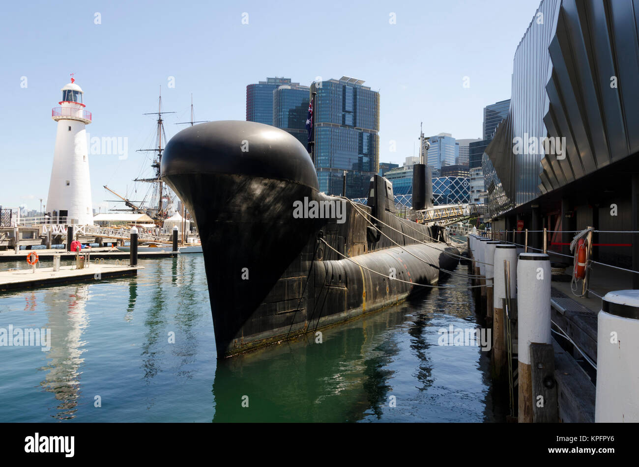 Hmas onslow hi-res stock photography and images - Alamy