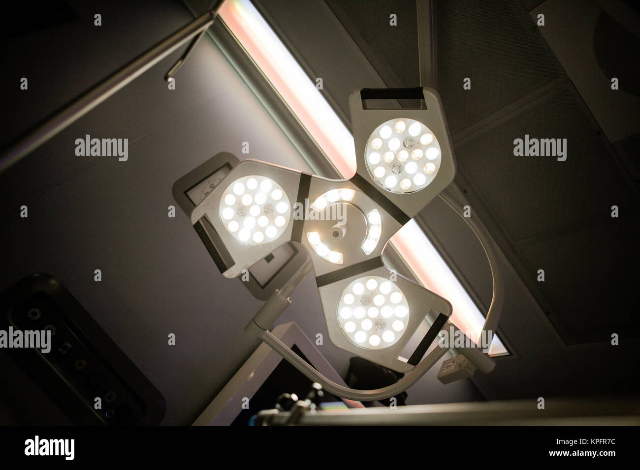 Surgery room lights Stock Photo - Alamy