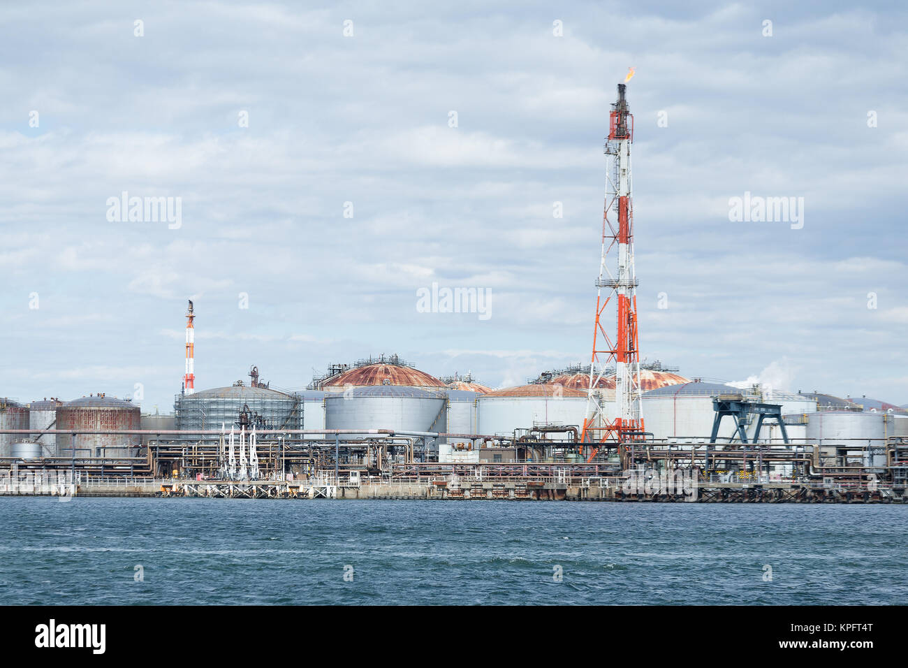 The equipment of oil refining industrial zone factory equipment ...