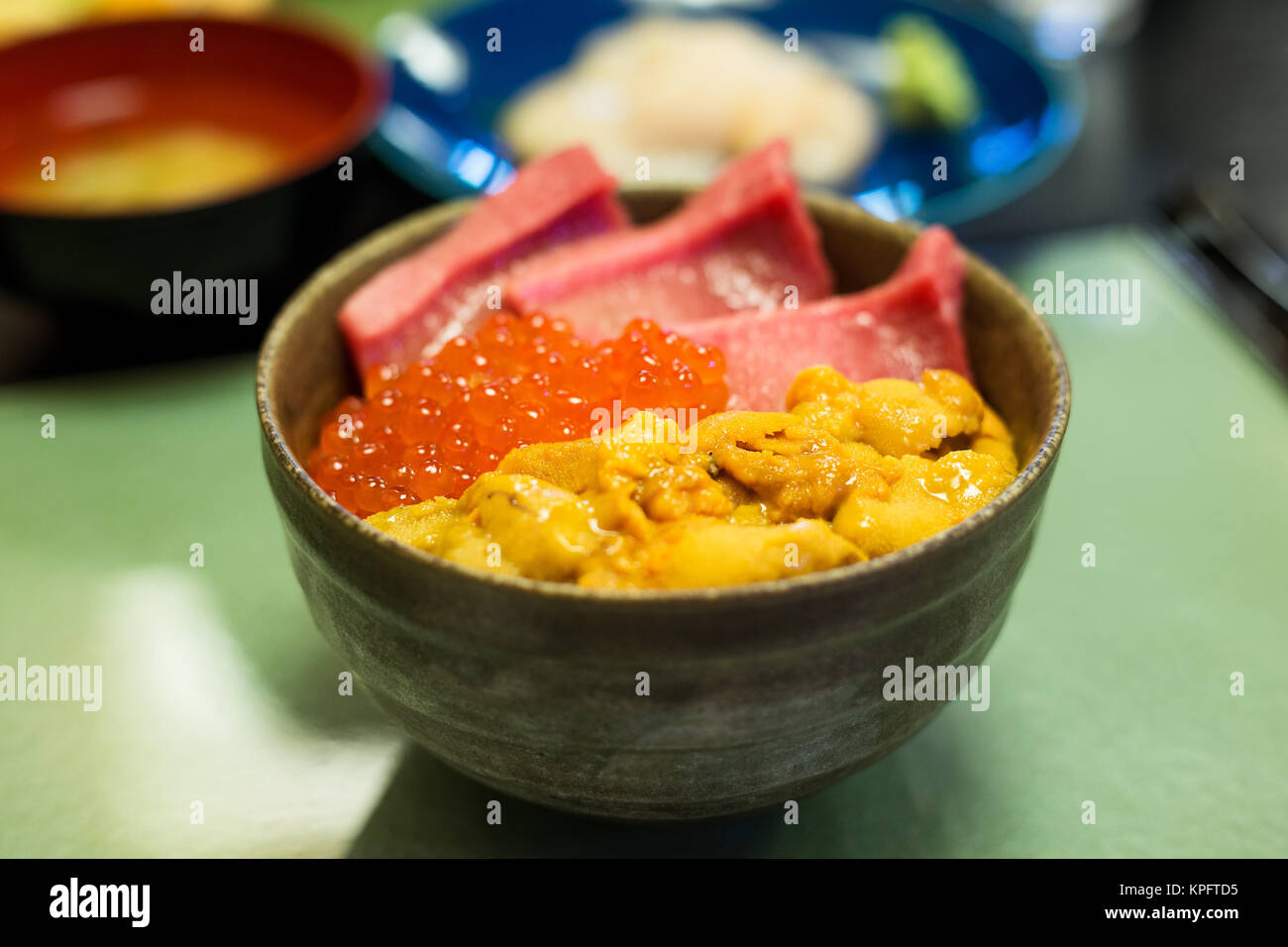 Japanese seafood Donburi Stock Photo - Alamy