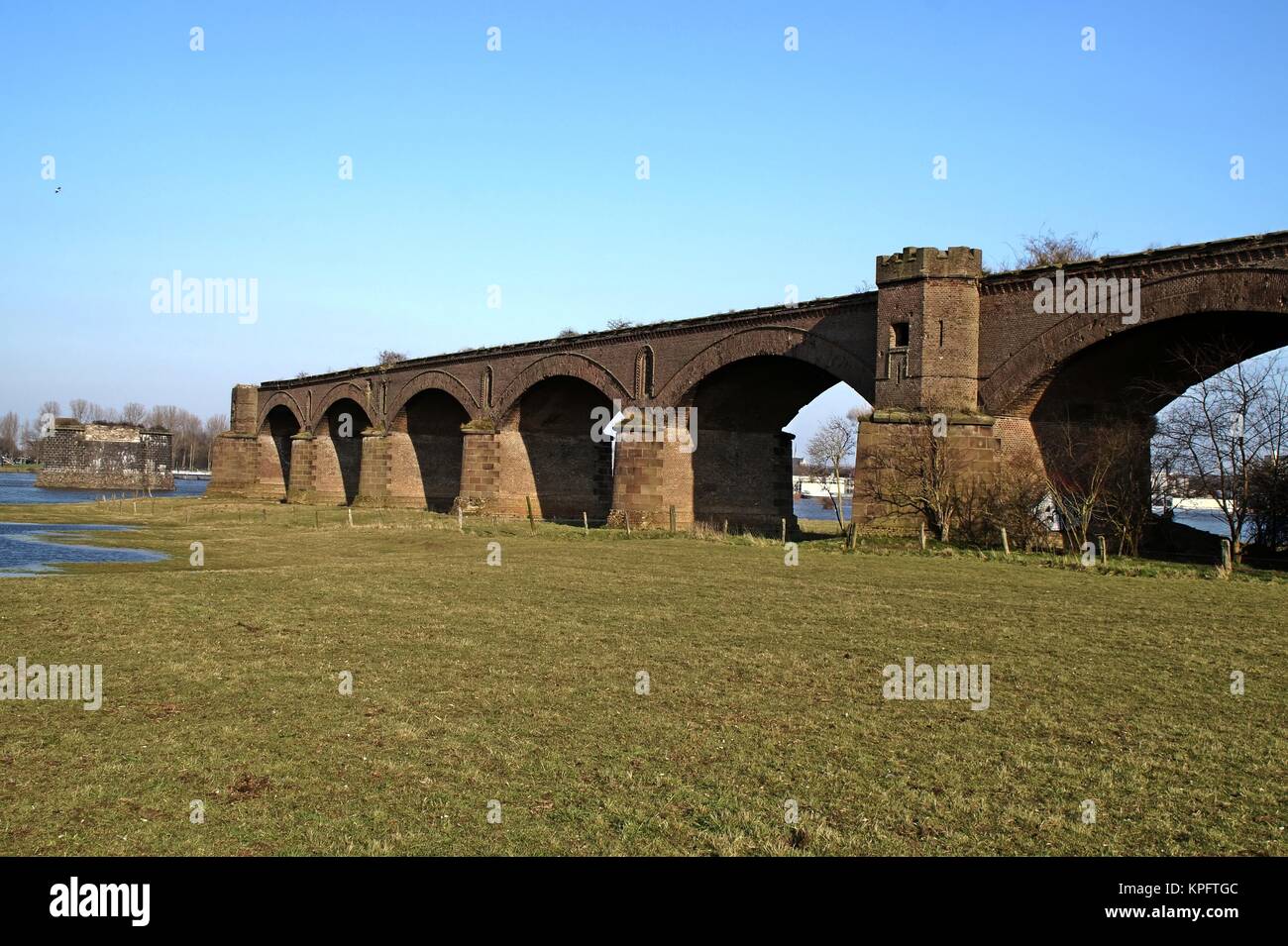 Historic Railway Bridge Wesel Stock Photo - Alamy