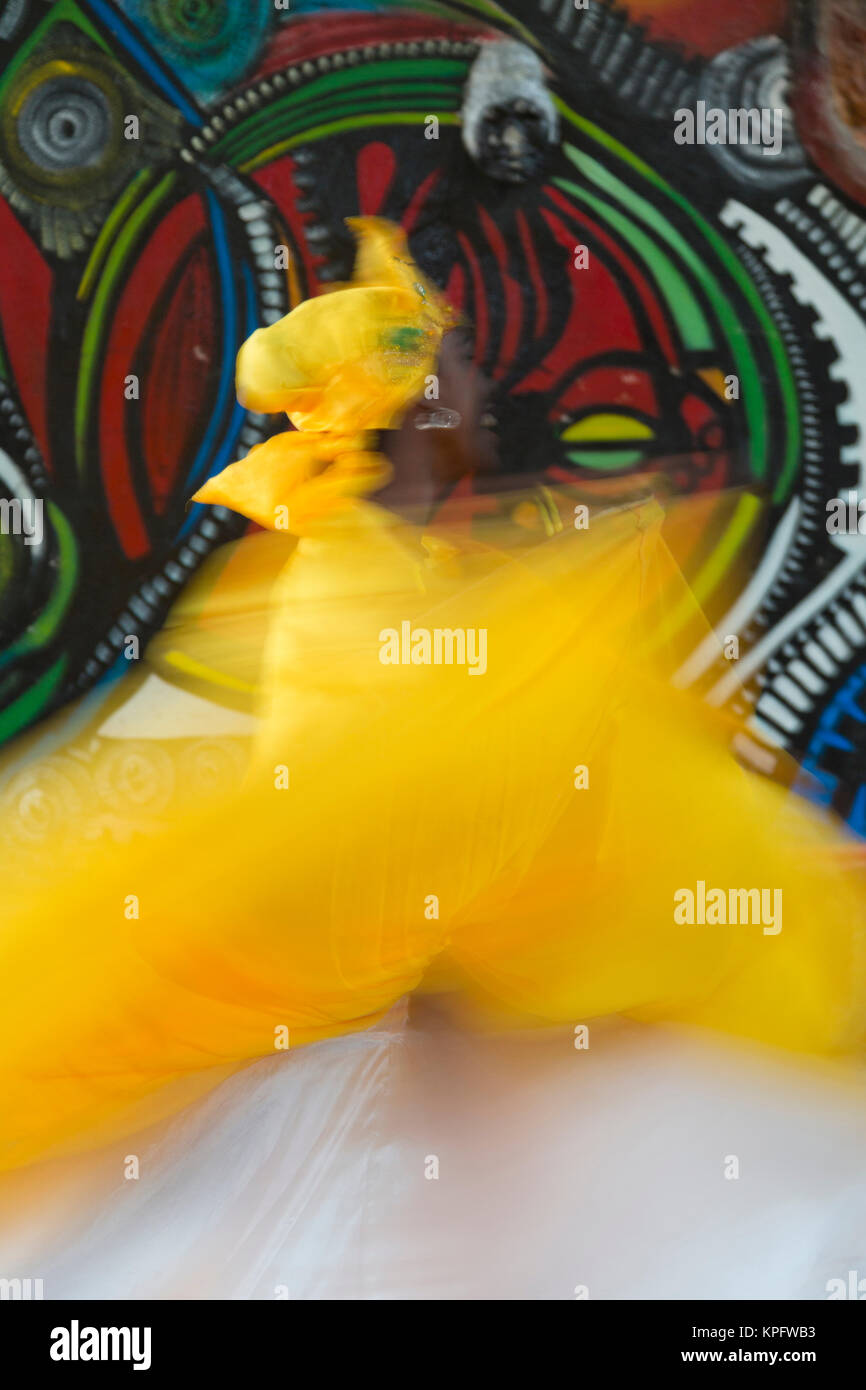 Cuban dancer in motion, Callejon de Hamel, Cuba Stock Photo - Alamy
