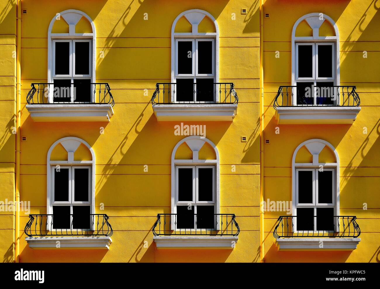 Classical architecture facade hi-res stock photography and images - Alamy
