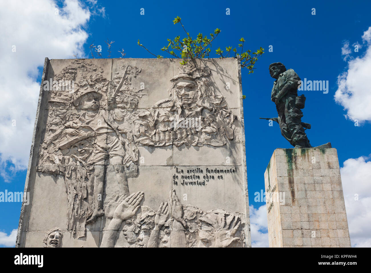 Monumento memorial che guevara hi-res stock photography and images - Alamy