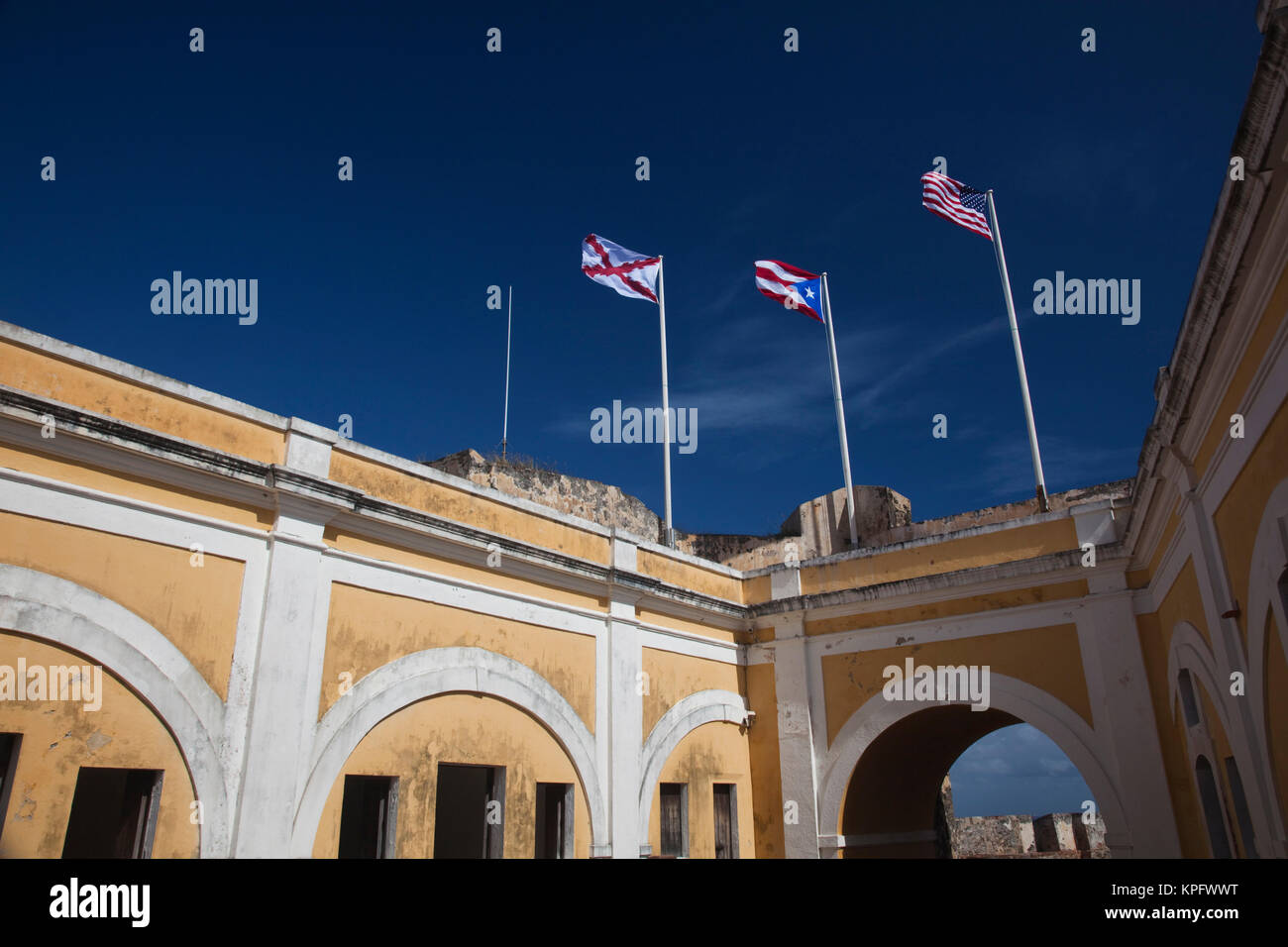 American colonial flag hi-res stock photography and images - Alamy