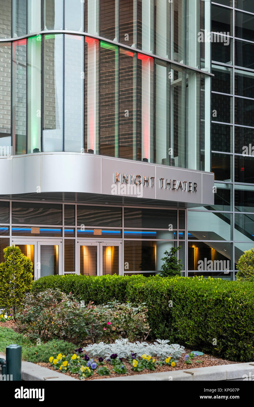 Knight theater hi-res stock photography and images - Alamy