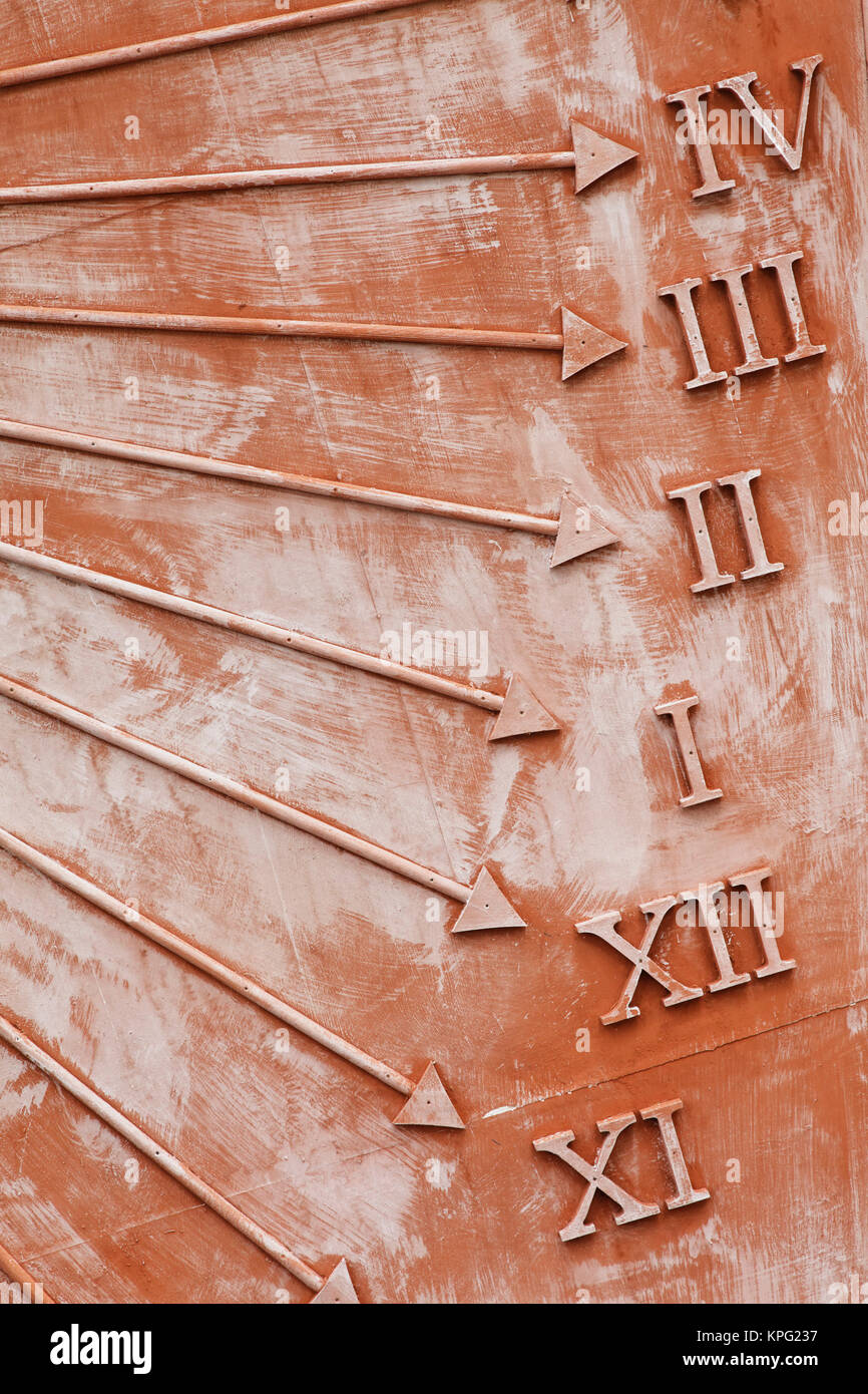 Sundial, Impruneta, Tuscany, Italy Stock Photo - Alamy