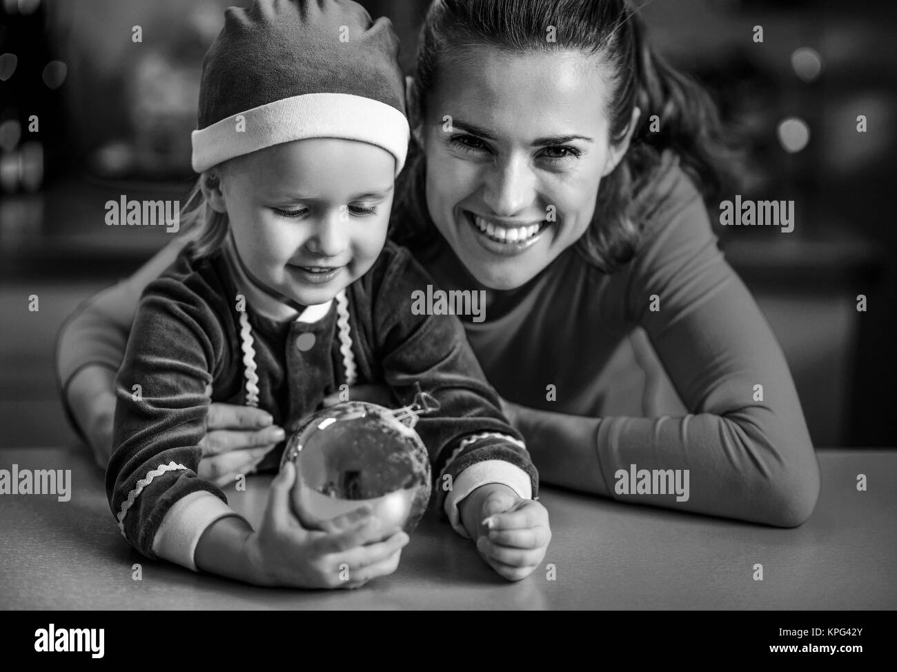 Family smile portrait baby Black and White Stock Photos & Images - Alamy