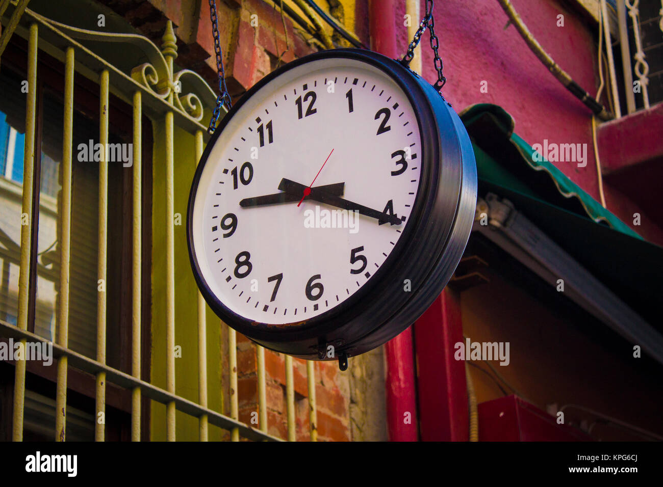 Time clock nyc street hi-res stock photography and images - Alamy